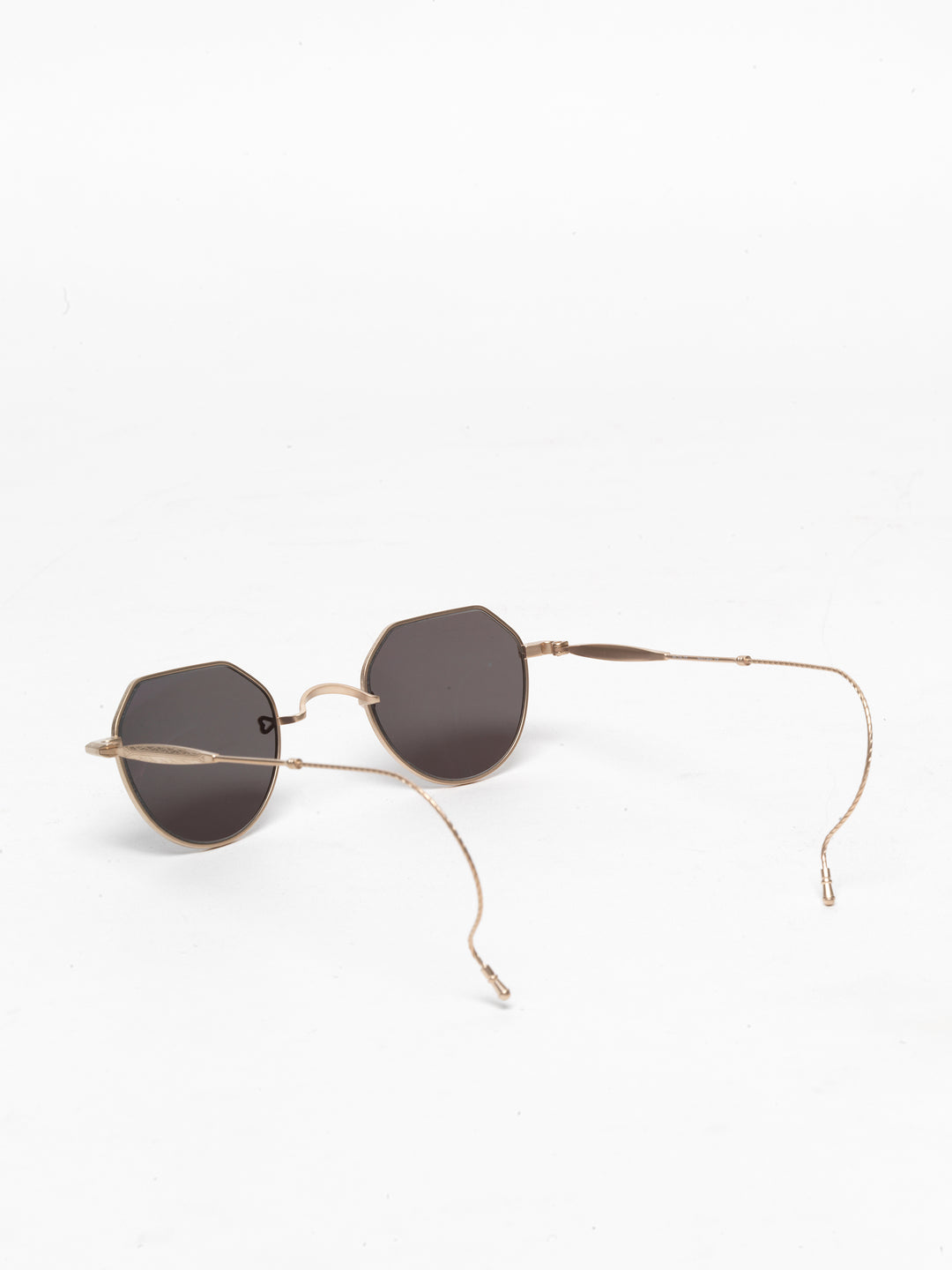 Matsuda / M3132 / Matte Gold Plate – I Visionari